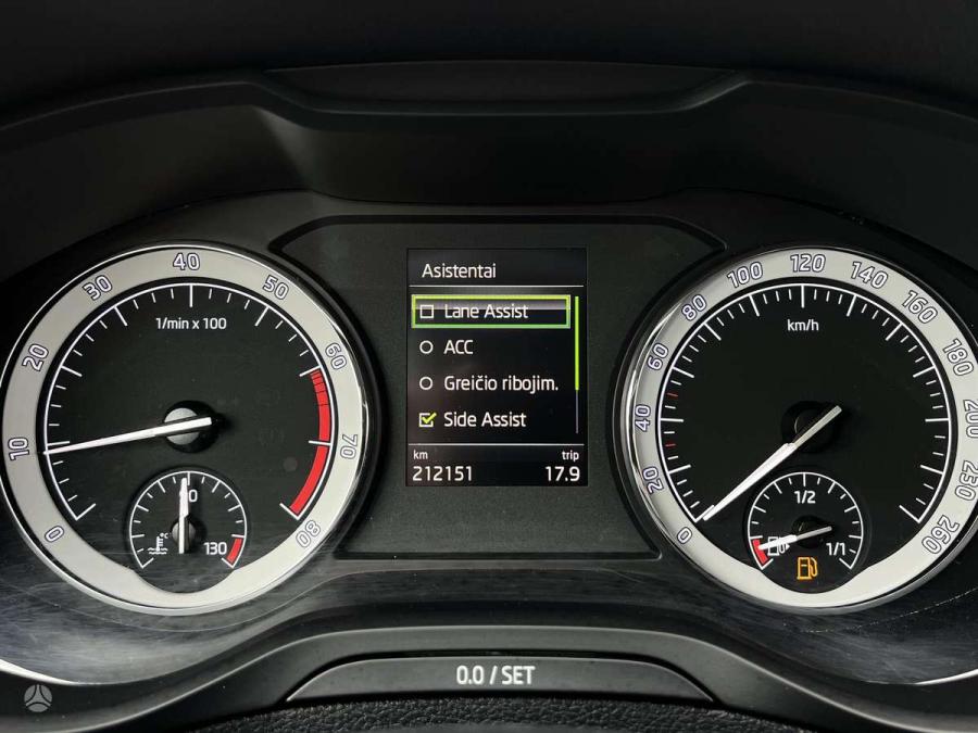 Pelēks Skoda Karoq 2021 Tauragė, ar dzinēja tilpumu 1.50 L un nobraukumu 210 tūkst. km par 11850 €, foto 22 vietnē AUTOMOTO.COM.LV