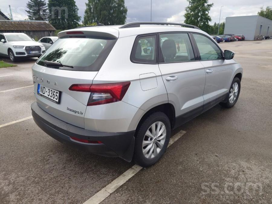 Grey Skoda Karoq 2021 in Jelgava, with an engine capacity of 1.40 L and mileage of 241 thousand km for 15000 €, photo 4 on AUTOMOTO.COM.LV