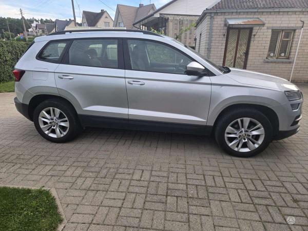 Pelēks Skoda Karoq 2021 Ukmergė, ar dzinēja tilpumu 2.00 L un nobraukumu 212 tūkst. km par 8950 €, foto 4 vietnē AUTOMOTO.COM.LV