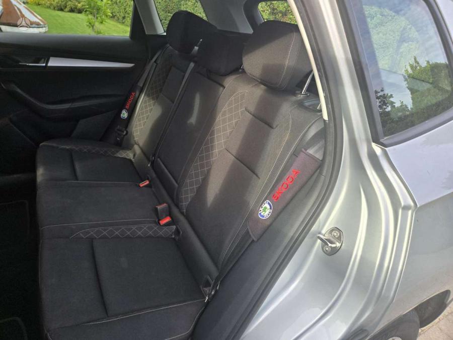 Pelēks Skoda Karoq 2021 Ukmergė, ar dzinēja tilpumu 2.00 L un nobraukumu 212 tūkst. km par 8950 €, foto 13 vietnē AUTOMOTO.COM.LV