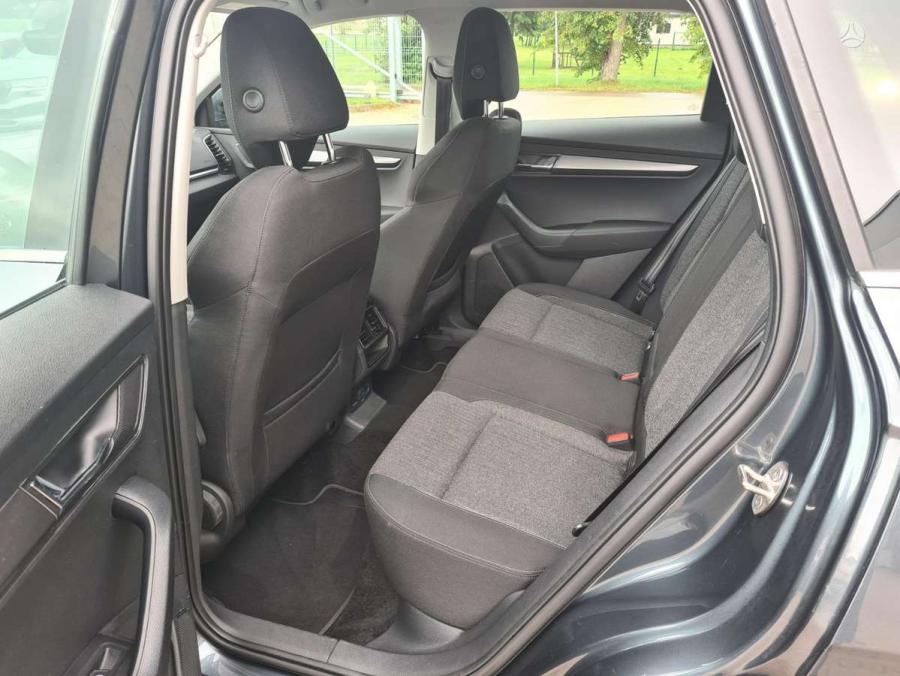 Pelēks Skoda Karoq 2021 Šauļi, ar dzinēja tilpumu 1.50 L un nobraukumu 180 tūkst. km par 16900 €, foto 20 vietnē AUTOMOTO.COM.LV