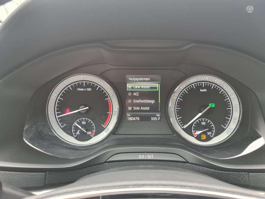 Pelēks Skoda Karoq 2021 Šauļi, ar dzinēja tilpumu 1.50 L un nobraukumu 180 tūkst. km par 16900 €, foto 29 vietnē AUTOMOTO.COM.LV