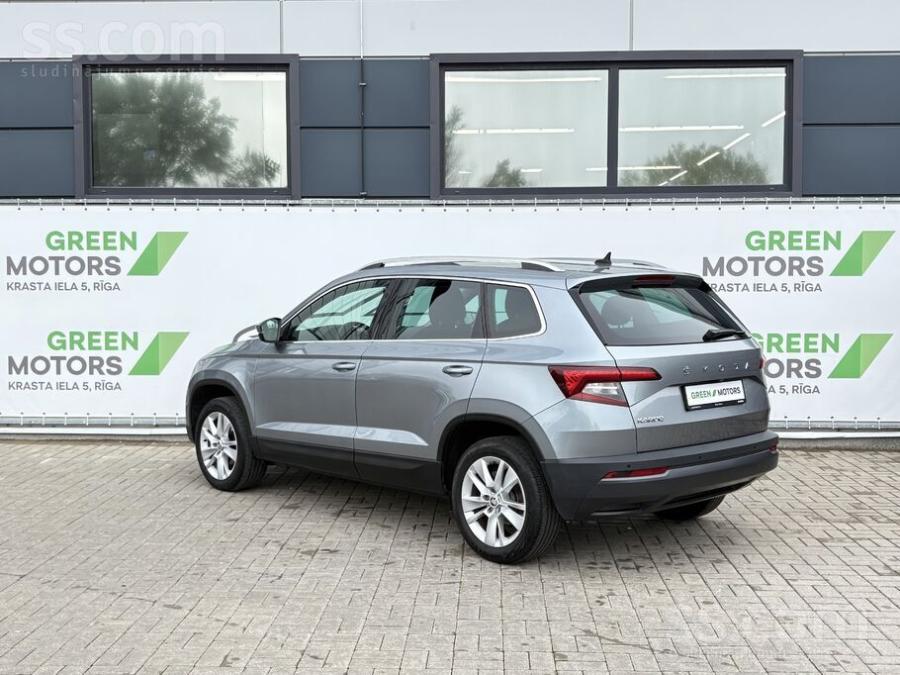Grey Skoda Karoq 2021 in Riga, with an engine capacity of 1.50 L and mileage of 95 thousand km for 18500 €, photo 4 on AUTOMOTO.COM.LV