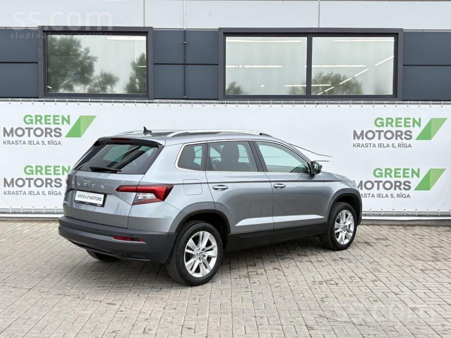 Grey Skoda Karoq 2021 in Riga, with an engine capacity of 1.50 L and mileage of 95 thousand km for 18500 €, photo 5 on AUTOMOTO.COM.LV