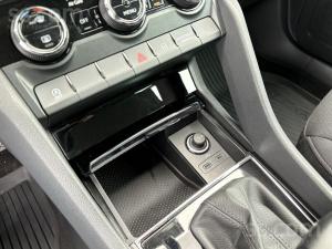 Grey Skoda Karoq 2021 in Riga, with an engine capacity of 1.50 L and mileage of 95 thousand km for 18500 €, photo 21 on AUTOMOTO.COM.LV
