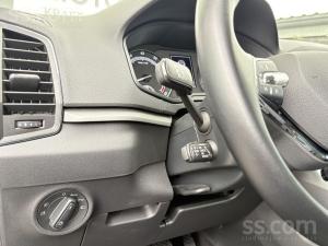 Grey Skoda Karoq 2021 in Riga, with an engine capacity of 1.50 L and mileage of 95 thousand km for 18500 €, photo 22 on AUTOMOTO.COM.LV
