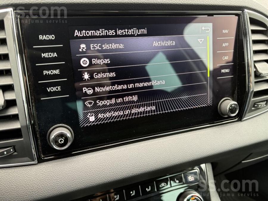 Grey Skoda Karoq 2021 in Riga, with an engine capacity of 1.50 L and mileage of 95 thousand km for 18500 €, photo 32 on AUTOMOTO.COM.LV