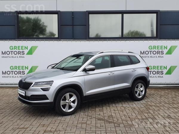 Pelēks Skoda Karoq 2021 Rīga, ar dzinēja tilpumu 1.50 L un nobraukumu 137 tūkst. km par 18900 €, foto 1 vietnē AUTOMOTO.COM.LV