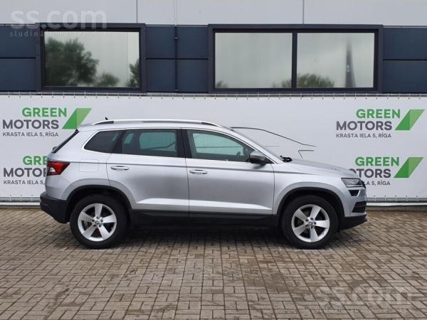 Pelēks Skoda Karoq 2021 Rīga, ar dzinēja tilpumu 1.50 L un nobraukumu 137 tūkst. km par 18900 €, foto 5 vietnē AUTOMOTO.COM.LV