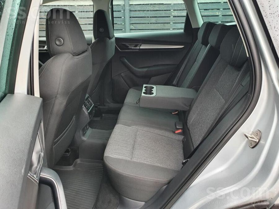 Grey Skoda Karoq 2021 in Riga, with an engine capacity of 1.50 L and mileage of 137 thousand km for 18900 €, photo 10 on AUTOMOTO.COM.LV