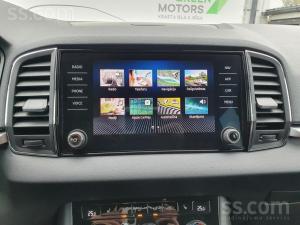 Grey Skoda Karoq 2021 in Riga, with an engine capacity of 1.50 L and mileage of 137 thousand km for 18900 €, photo 21 on AUTOMOTO.COM.LV