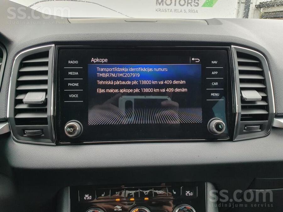 Grey Skoda Karoq 2021 in Riga, with an engine capacity of 1.50 L and mileage of 137 thousand km for 18900 €, photo 22 on AUTOMOTO.COM.LV