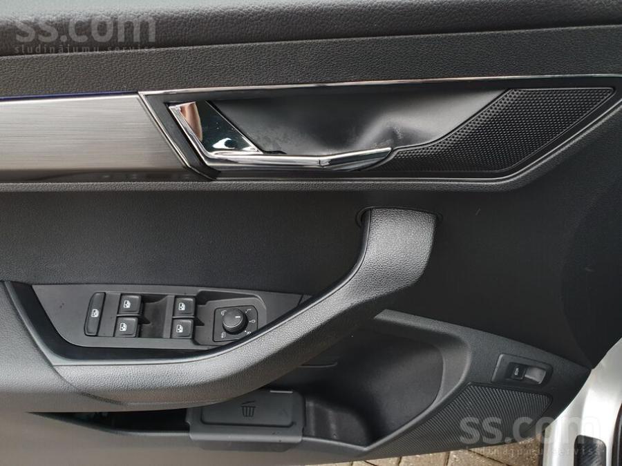 Grey Skoda Karoq 2021 in Riga, with an engine capacity of 1.50 L and mileage of 137 thousand km for 18900 €, photo 32 on AUTOMOTO.COM.LV