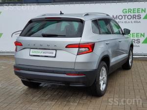 Grey Skoda Karoq 2021 in Riga, with an engine capacity of 1.50 L and mileage of 137 thousand km for 18900 €, photo 35 on AUTOMOTO.COM.LV