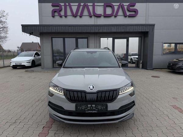 Pelēks Skoda Karoq 2022 Šauļi, ar dzinēja tilpumu 1.50 L un nobraukumu 166 tūkst. km par 21768 €, foto 1 vietnē AUTOMOTO.COM.LV