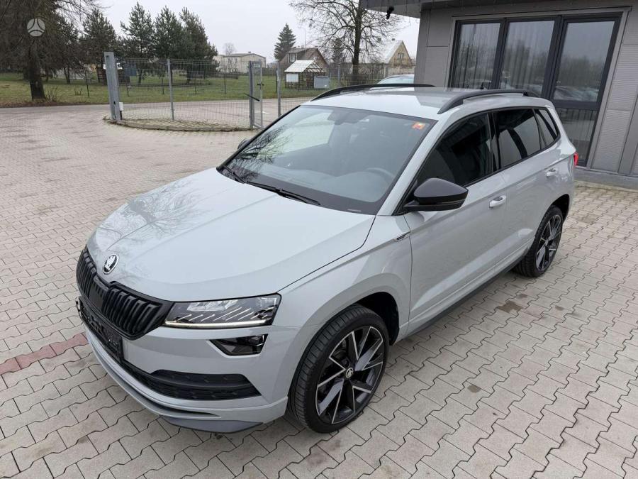 Grey Skoda Karoq 2022 in Siauliai, with an engine capacity of 1.50 L and mileage of 166 thousand km for 21768 €, photo 7 on AUTOMOTO.COM.LV