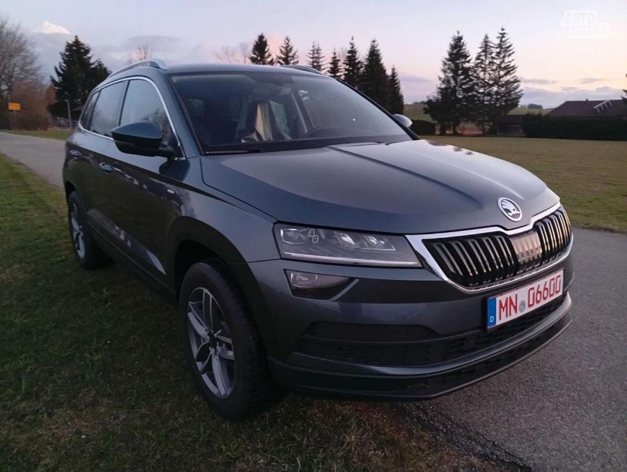 Pelēks Skoda Karoq 2022 Kauņa, ar dzinēja tilpumu 1.50 L un nobraukumu 54 tūkst. km par 25954 €, foto 4 vietnē AUTOMOTO.COM.LV