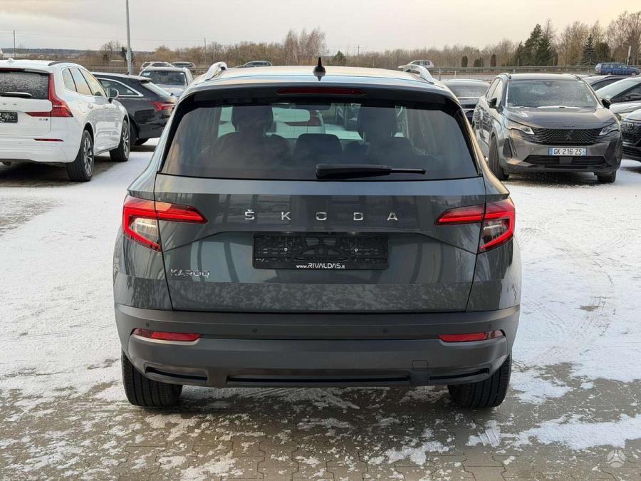 Grey Skoda Karoq 2022 in Siauliai, with an engine capacity of 1.50 L and mileage of 193 thousand km for 18400 €, photo 9 on AUTOMOTO.COM.LV