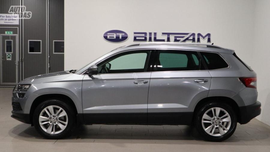 Grey Skoda Karoq 2022 in Kaunas, with an engine capacity of 0.00 L and mileage of 52 thousand km for 30784 €, photo 2 on AUTOMOTO.COM.LV