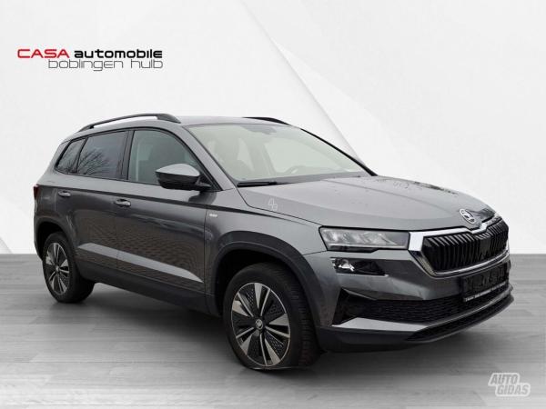 Grey Skoda Karoq 2022 in Kaunas, with an engine capacity of 1.50 L and mileage of 31 thousand km for 29543 €, photo 3 on AUTOMOTO.COM.LV