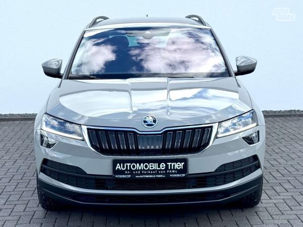 Pelēks Skoda Karoq 2022 Kauņa, ar dzinēja tilpumu 2.00 L un nobraukumu 95 tūkst. km par 29019 €, foto 2 vietnē AUTOMOTO.COM.LV