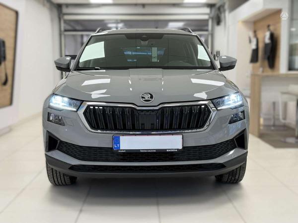 Pelēks Skoda Karoq 2022 Kauņa, ar dzinēja tilpumu 1.97 L un nobraukumu 166 tūkst. km par 18200 €, foto 2 vietnē AUTOMOTO.COM.LV