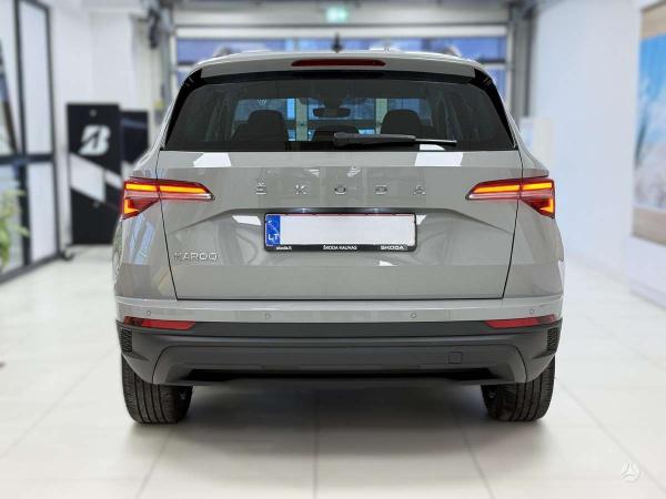 Pelēks Skoda Karoq 2022 Kauņa, ar dzinēja tilpumu 1.97 L un nobraukumu 166 tūkst. km par 18200 €, foto 6 vietnē AUTOMOTO.COM.LV