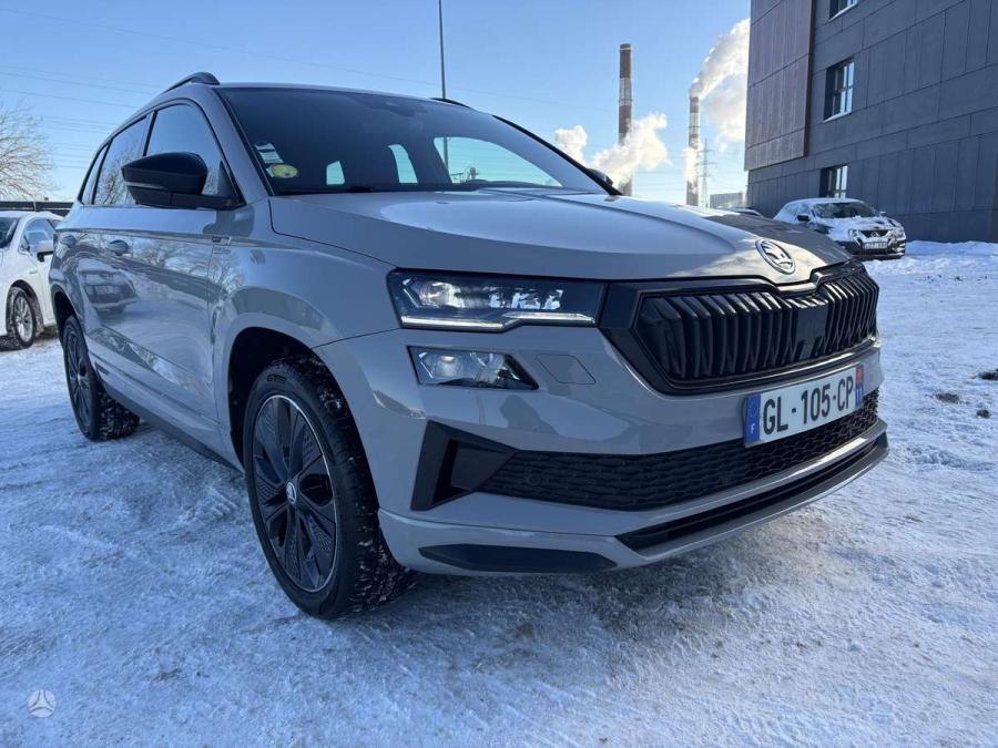 Pelēks Skoda Karoq 2022 Kauņa, ar dzinēja tilpumu 1.97 L un nobraukumu 183 tūkst. km par 21500 €, foto 1 vietnē AUTOMOTO.COM.LV