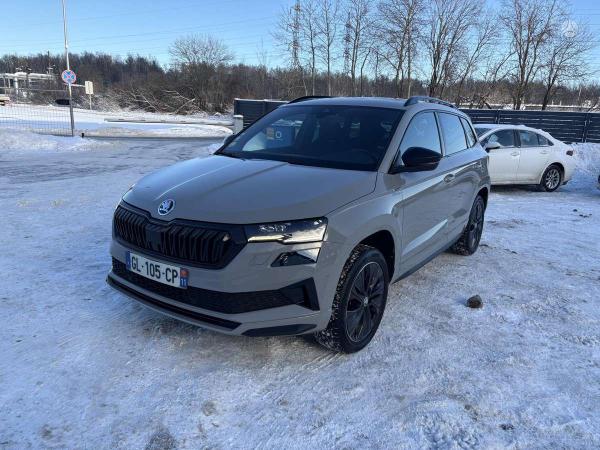 Grey Skoda Karoq 2022 in Kaunas, with an engine capacity of 1.97 L and mileage of 183 thousand km for 21500 €, photo 8 on AUTOMOTO.COM.LV