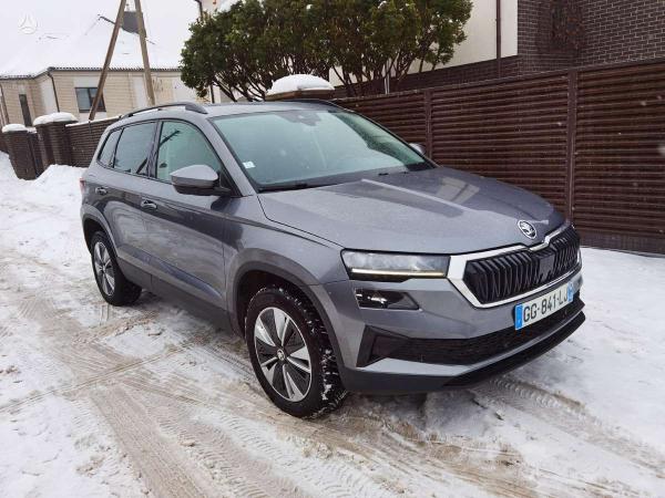 Pelēks Skoda Karoq 2022 Kauņa, ar dzinēja tilpumu 1.97 L un nobraukumu 296 tūkst. km par 9900 €, foto 1 vietnē AUTOMOTO.COM.LV