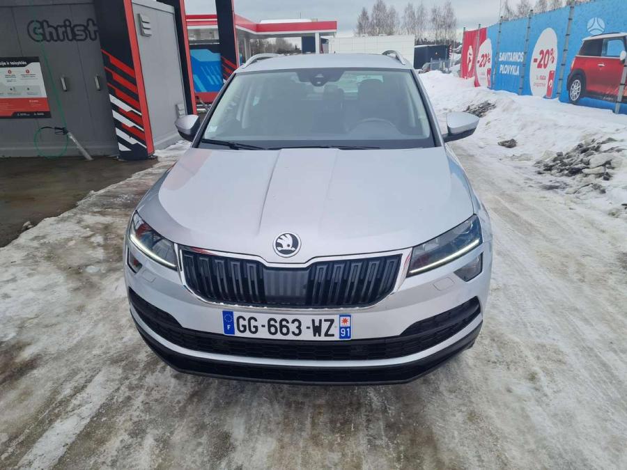 Pelēks Skoda Karoq 2022 Tauragė, ar dzinēja tilpumu 1.50 L un nobraukumu 212 tūkst. km par 14350 €, foto 3 vietnē AUTOMOTO.COM.LV