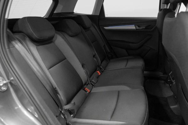 Pelēks Skoda Karoq 2022 Viļņa, ar dzinēja tilpumu 2.00 L un nobraukumu 145 tūkst. km par 22900 €, foto 10 vietnē AUTOMOTO.COM.LV