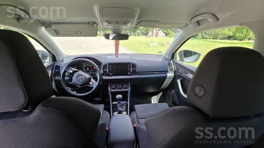 Pelēks Skoda Karoq 2022 Rīga, ar dzinēja tilpumu 1.50 L un nobraukumu 30 tūkst. km par 24900 €, foto 5 vietnē AUTOMOTO.COM.LV