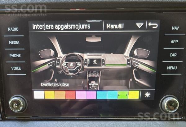 Grey Skoda Karoq 2022 in Riga, with an engine capacity of 1.50 L and mileage of 30 thousand km for 24900 €, photo 7 on AUTOMOTO.COM.LV