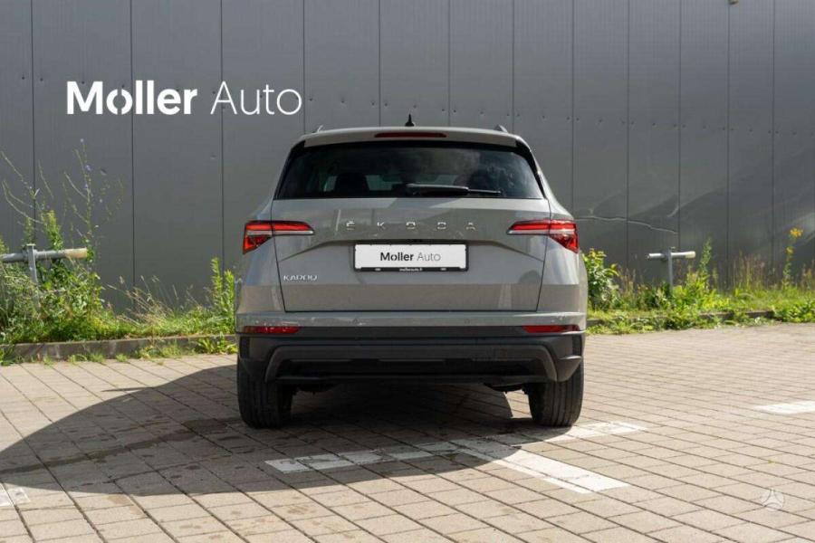 Grey Skoda Karoq 2022 in Vilnius, with an engine capacity of 2.00 L and mileage of 125 thousand km for 21300 €, photo 6 on AUTOMOTO.COM.LV