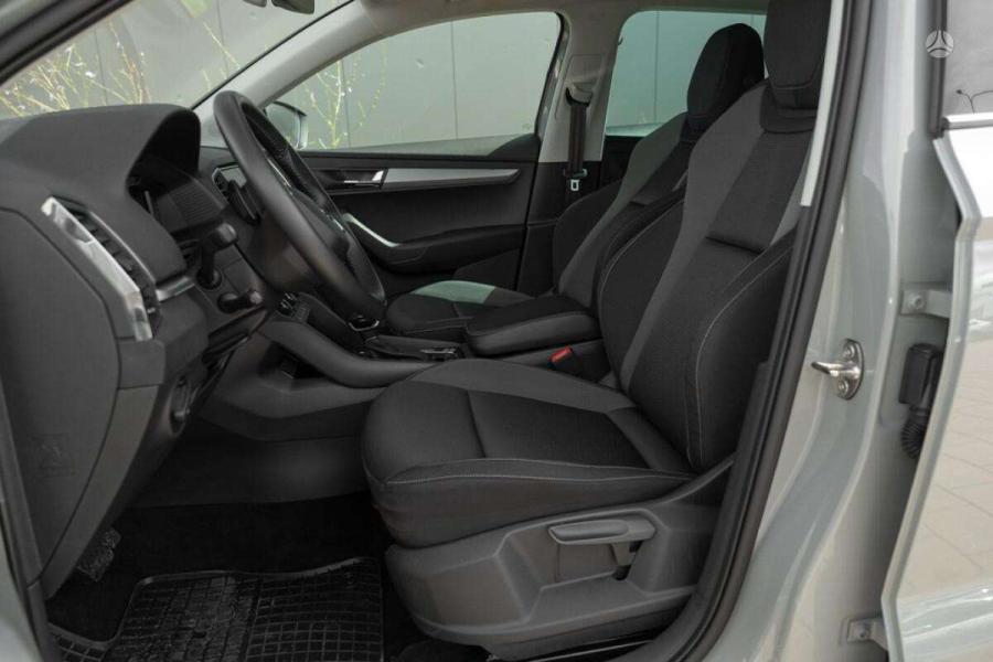 Grey Skoda Karoq 2022 in Vilnius, with an engine capacity of 2.00 L and mileage of 125 thousand km for 21300 €, photo 9 on AUTOMOTO.COM.LV