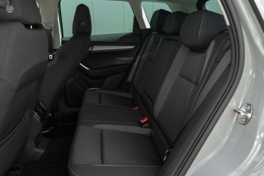 Grey Skoda Karoq 2022 in Vilnius, with an engine capacity of 2.00 L and mileage of 125 thousand km for 21300 €, photo 10 on AUTOMOTO.COM.LV