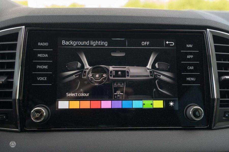 Grey Skoda Karoq 2022 in Vilnius, with an engine capacity of 2.00 L and mileage of 125 thousand km for 21300 €, photo 16 on AUTOMOTO.COM.LV