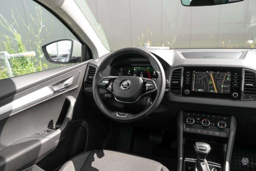 Grey Skoda Karoq 2022 in Vilnius, with an engine capacity of 2.00 L and mileage of 125 thousand km for 21300 €, photo 20 on AUTOMOTO.COM.LV