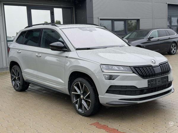 Pelēks Skoda Karoq 2022 Šauļi, ar dzinēja tilpumu 1.50 L un nobraukumu 171 tūkst. km par 19990 €, foto 2 vietnē AUTOMOTO.COM.LV