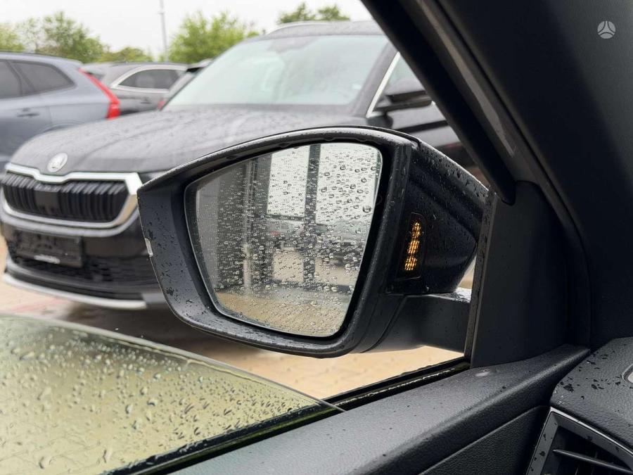 Pelēks Skoda Karoq 2022 Šauļi, ar dzinēja tilpumu 1.50 L un nobraukumu 171 tūkst. km par 19990 €, foto 17 vietnē AUTOMOTO.COM.LV