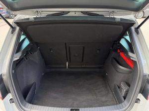 Pelēks Skoda Karoq 2022 Šauļi, ar dzinēja tilpumu 1.50 L un nobraukumu 171 tūkst. km par 19990 €, foto 23 vietnē AUTOMOTO.COM.LV