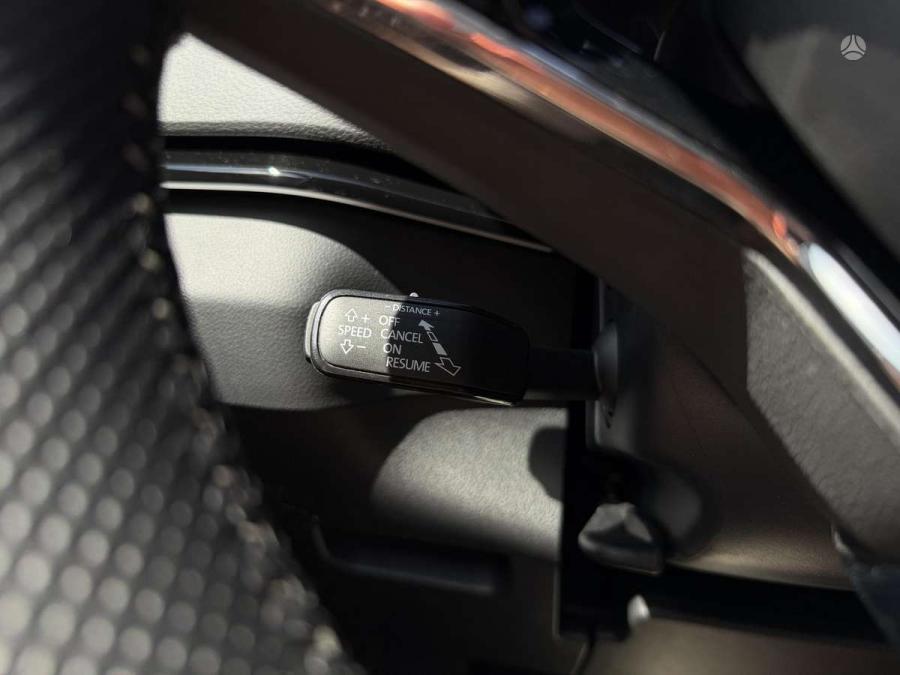 Pelēks Skoda Karoq 2022 Šauļi, ar dzinēja tilpumu 1.50 L un nobraukumu 171 tūkst. km par 19990 €, foto 31 vietnē AUTOMOTO.COM.LV