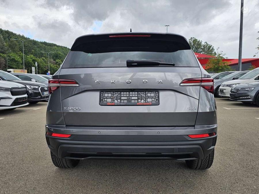 Pelēks Skoda Karoq 2022 Viļņa, ar dzinēja tilpumu 1.97 L un nobraukumu 204 tūkst. km par 19000 €, foto 7 vietnē AUTOMOTO.COM.LV