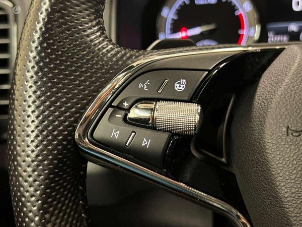 Pelēks Skoda Karoq 2022 Marijampole, ar dzinēja tilpumu 1.50 L un nobraukumu 218 tūkst. km par 20086 €, foto 10 vietnē AUTOMOTO.COM.LV
