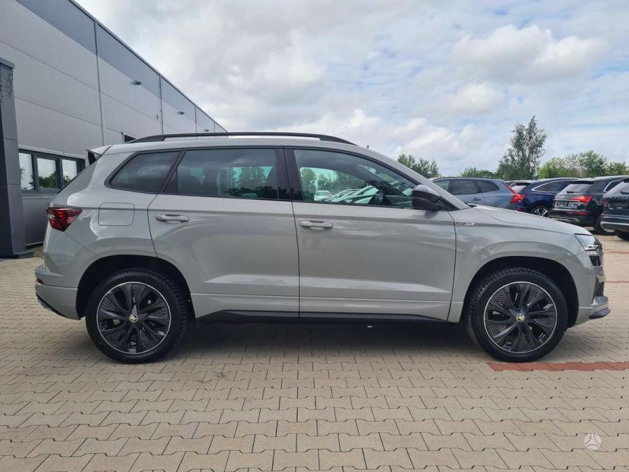 Pelēks Skoda Karoq 2022 Šauļi, ar dzinēja tilpumu 1.50 L un nobraukumu 186 tūkst. km par 22600 €, foto 6 vietnē AUTOMOTO.COM.LV