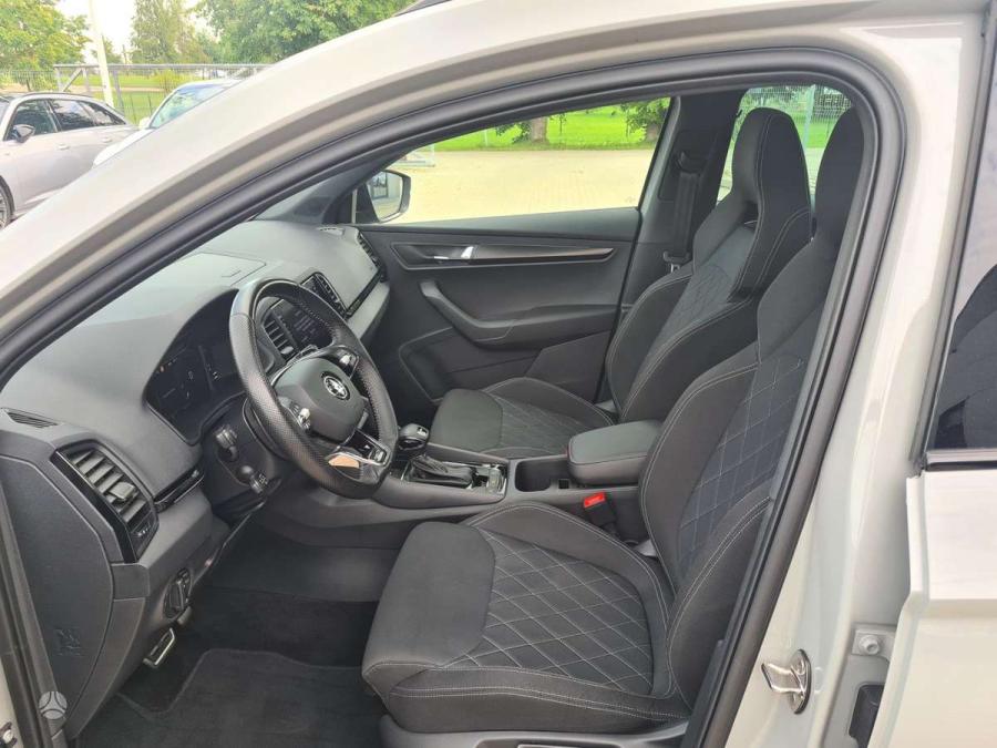Pelēks Skoda Karoq 2022 Šauļi, ar dzinēja tilpumu 1.50 L un nobraukumu 186 tūkst. km par 22600 €, foto 14 vietnē AUTOMOTO.COM.LV