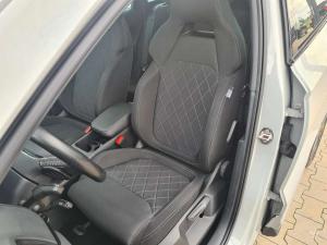 Pelēks Skoda Karoq 2022 Šauļi, ar dzinēja tilpumu 1.50 L un nobraukumu 186 tūkst. km par 22600 €, foto 16 vietnē AUTOMOTO.COM.LV