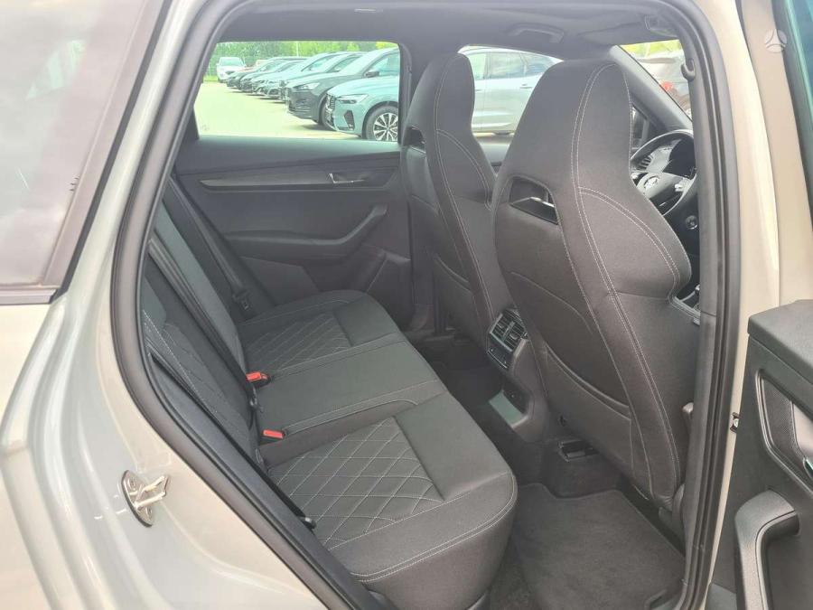 Pelēks Skoda Karoq 2022 Šauļi, ar dzinēja tilpumu 1.50 L un nobraukumu 186 tūkst. km par 22600 €, foto 20 vietnē AUTOMOTO.COM.LV