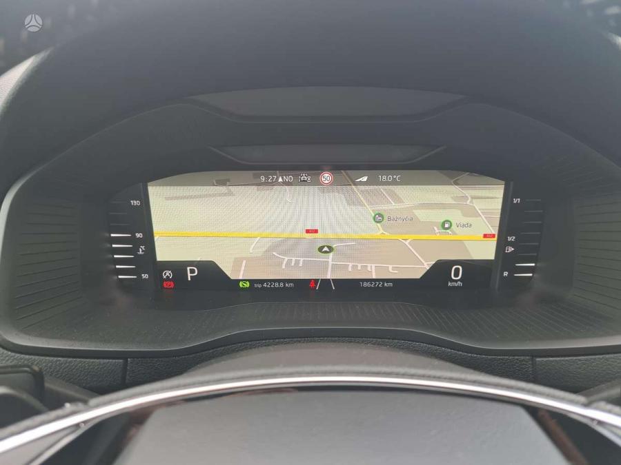 Pelēks Skoda Karoq 2022 Šauļi, ar dzinēja tilpumu 1.50 L un nobraukumu 186 tūkst. km par 22600 €, foto 24 vietnē AUTOMOTO.COM.LV
